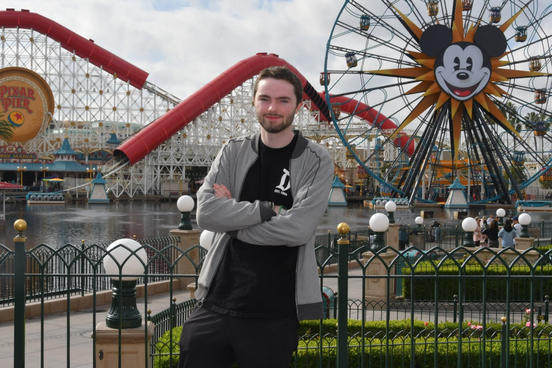 Why I only go to Disneyland alone. | by Trader Sam | Medium