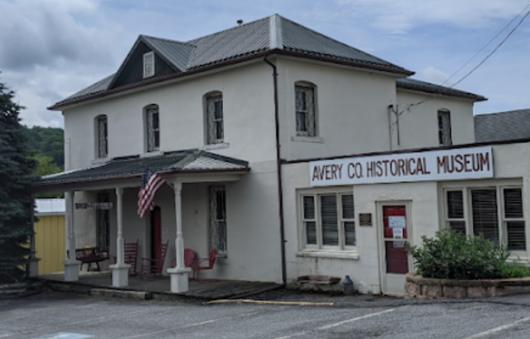 How to Send Book to Avery County Jail, North Carolina Magazines ...