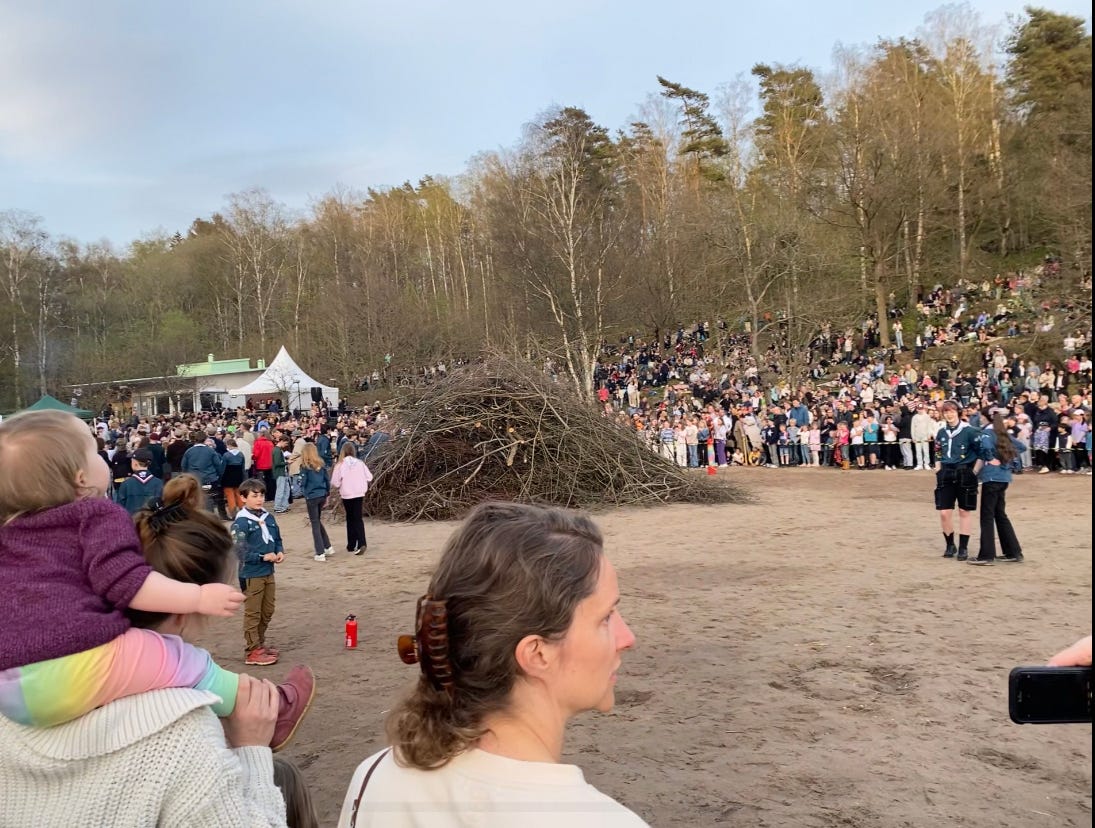 瑞典人如何慶祝春天？ Valborgsmässoafton 聖瓦爾普吉斯之夜 - Sleepless in Sweden 瑞典夜未眠 - Medium