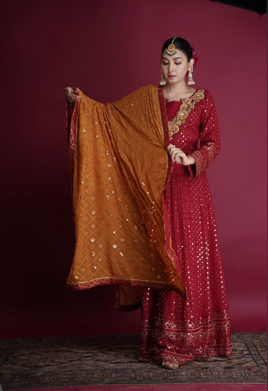 Best Female Singer - Alia Khaan - Medium