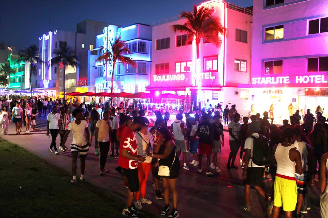 Miami Beach Imposes Spring Break Curfew After 2 Fatal Shootings | by B ...