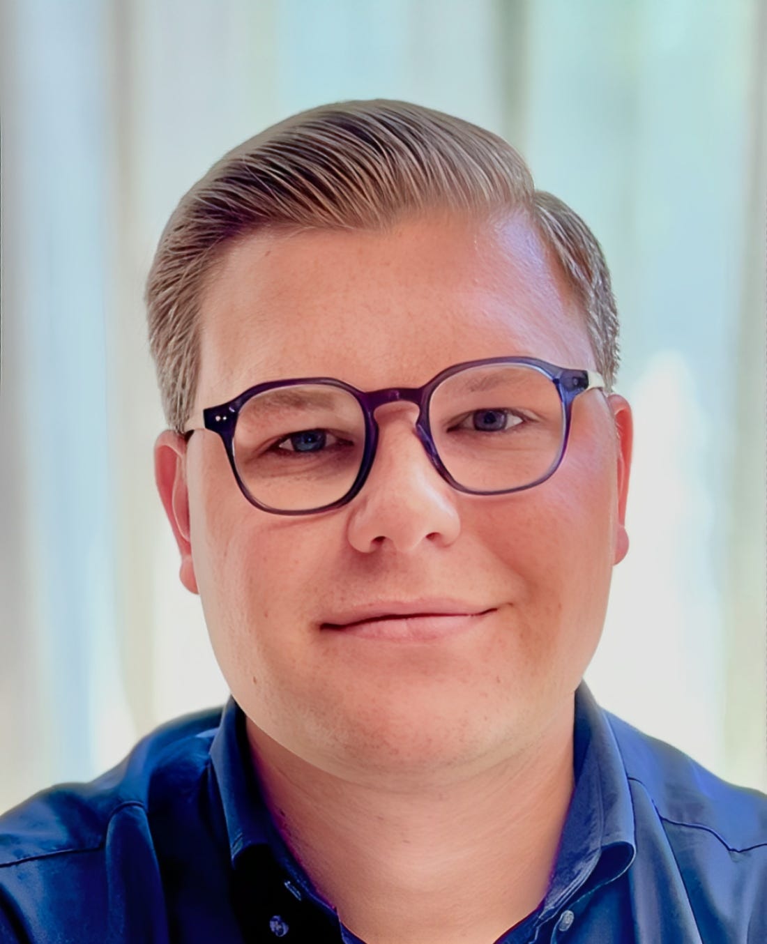 Erik Carlson of Notified On 5 Steps We Can Take To Win Back Trust In ...