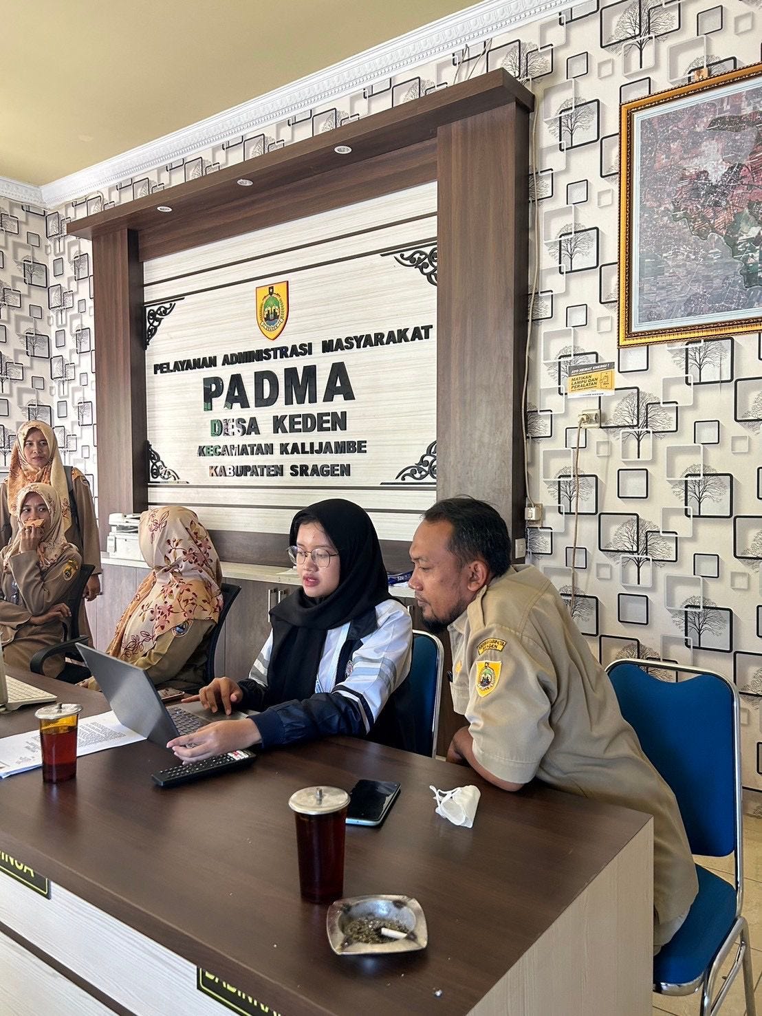 Desa Keden Menuju Era Digital: Pembuatan dan Pendampingan Dashboard ...