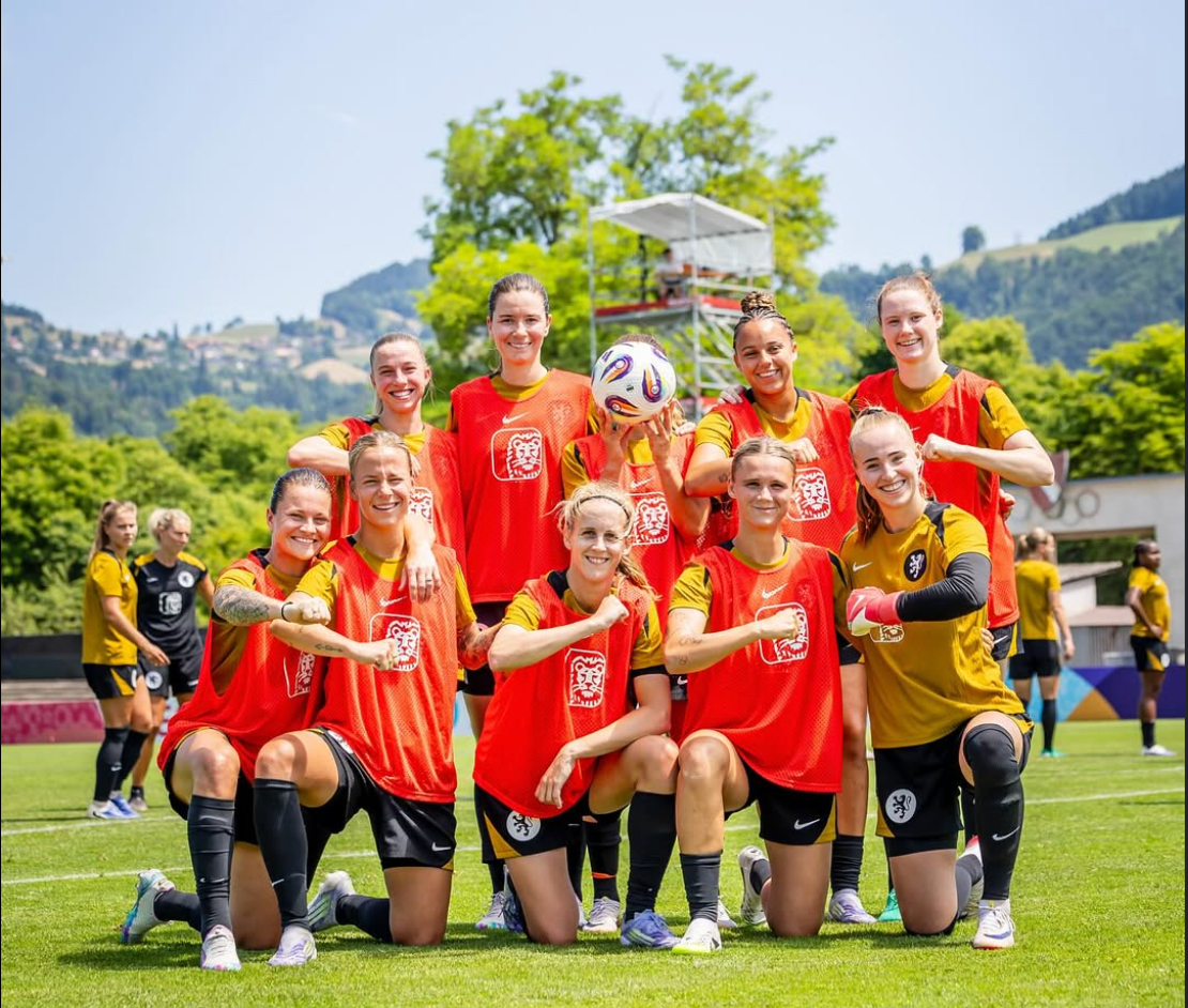 How Jonker is restoring “Total Football” with The Oranje Leeuwinnen ...