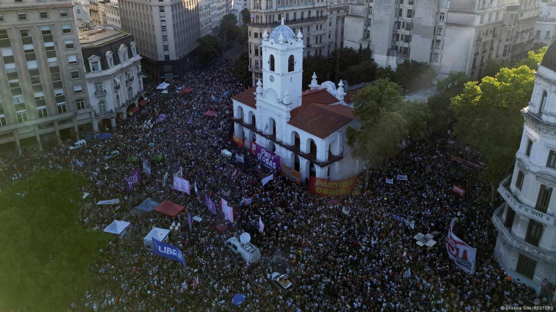 MANIFIESTO DE LA ENERGÍA MOVILIZADA | by Alexandra Bustos Frati | Medium