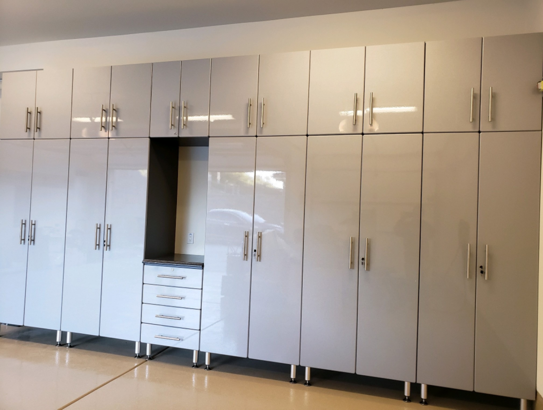 Custom Garage Cabinets and Storage Solutions for the Supreme Garage ...