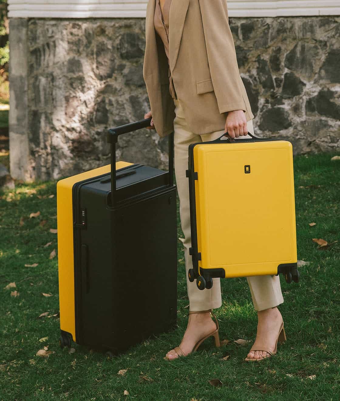 The Ultimate Guide to the Best Laptop Bags for Efficient Business Travel | by Level8 Cases | Jun ...