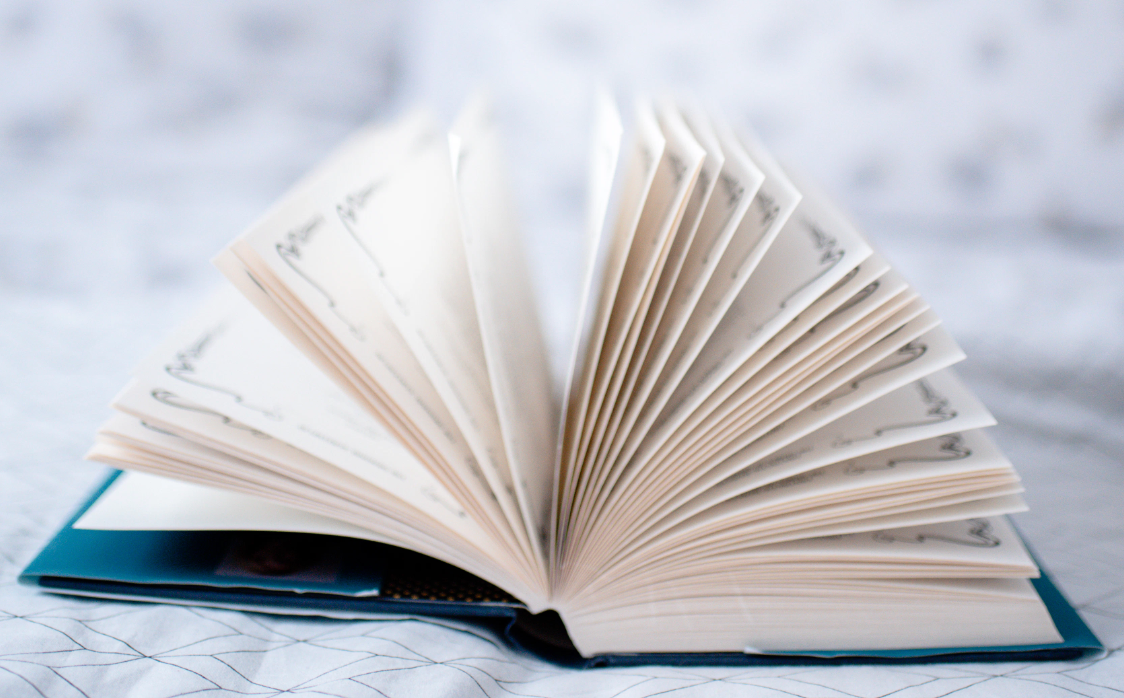 Implement Pagination / Create a paginated List in React (with Material-UI) | by Fabian Janker ...