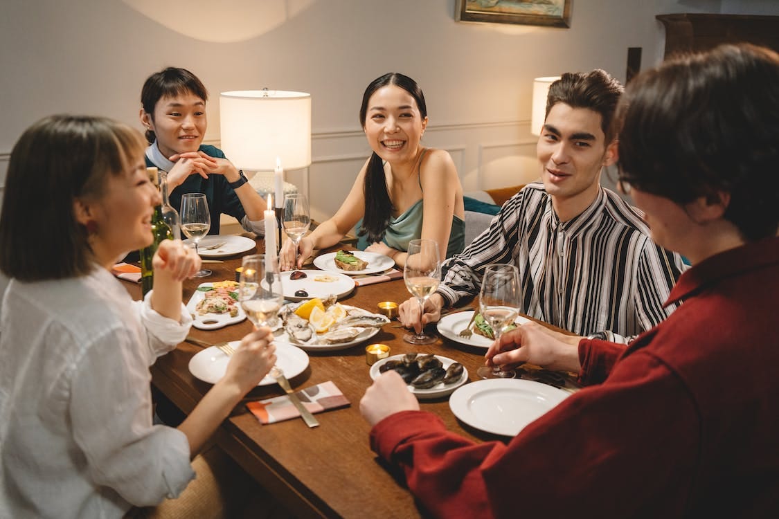 The Millennial’s Guide to Surviving Family Gatherings and Unwanted ...