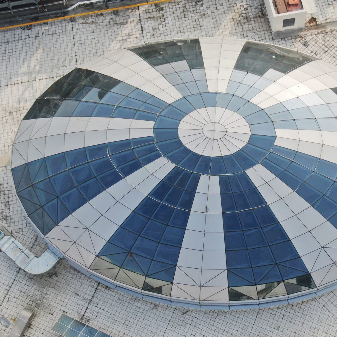 What are the benefits of glass domes? | by SAFS-spaceframe | Medium