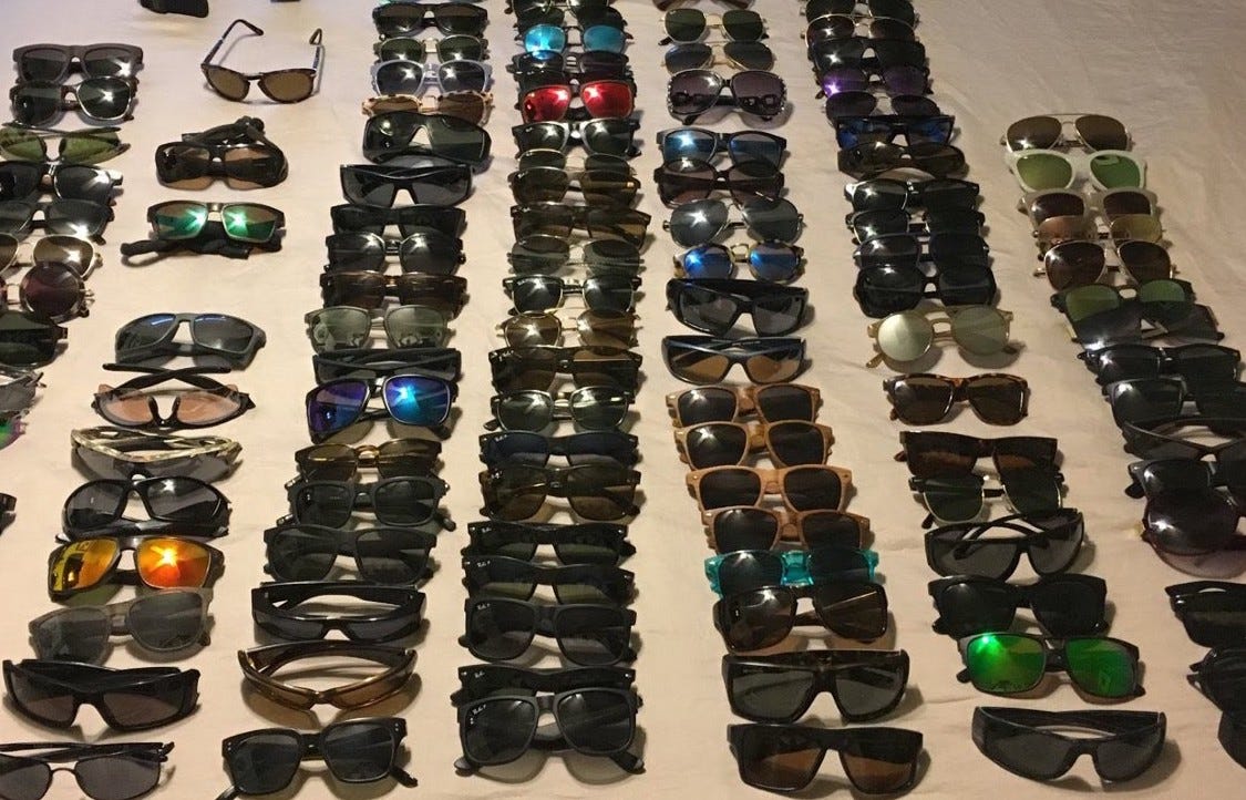 Returning lost Gucci glasses with QR code label | PingTag