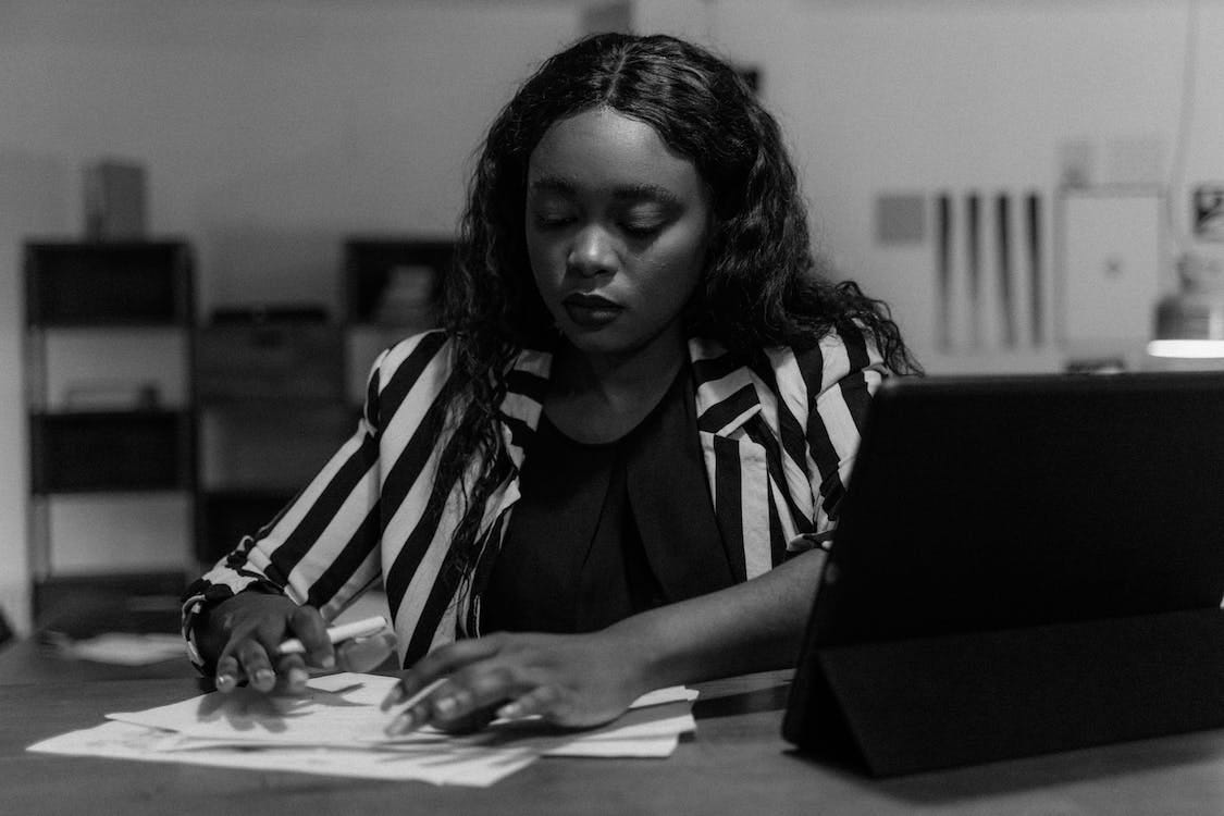 5 Tips for Looking Amazing in the Workplace | by Elegantti | Medium