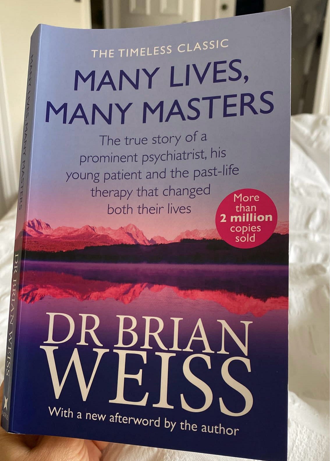Many lives, many masters. By Dr. Brian Weiss | by Enso’ Karma | Medium