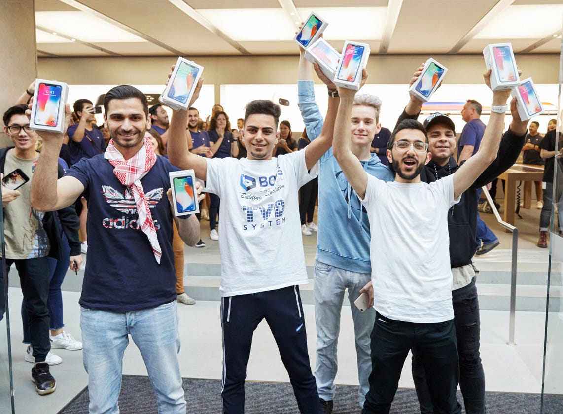 The younger brothers of the iPhone X distress Apple | by Tomás D ...