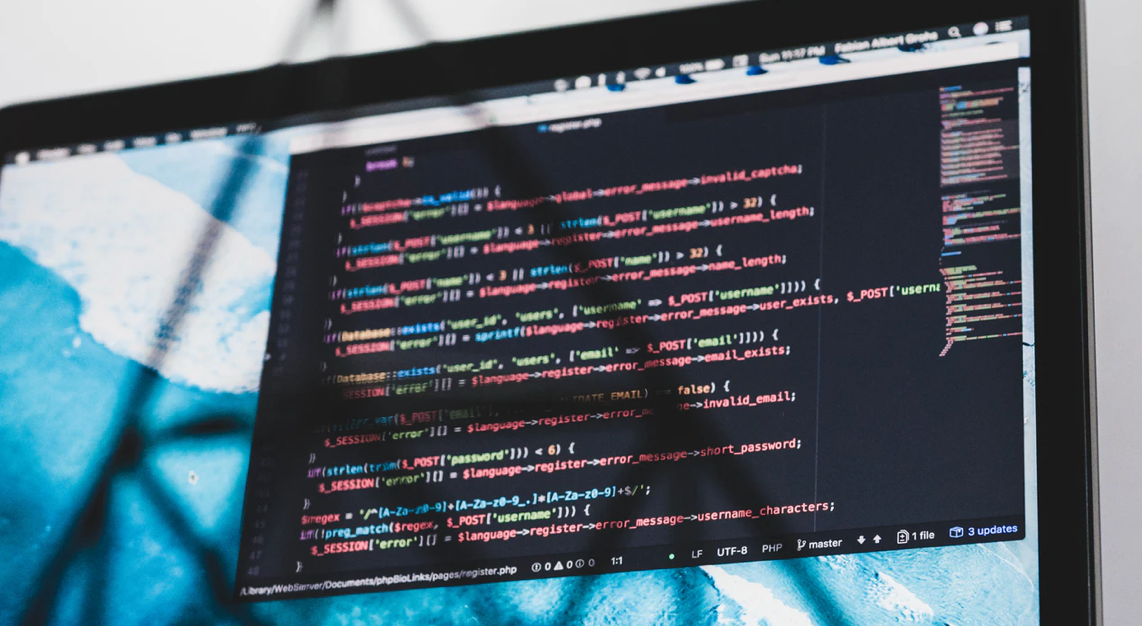 Should You Learn Golang Or Rust?. Hi everyone! Golang and Rust are… | by Manpreet Singh | Medium