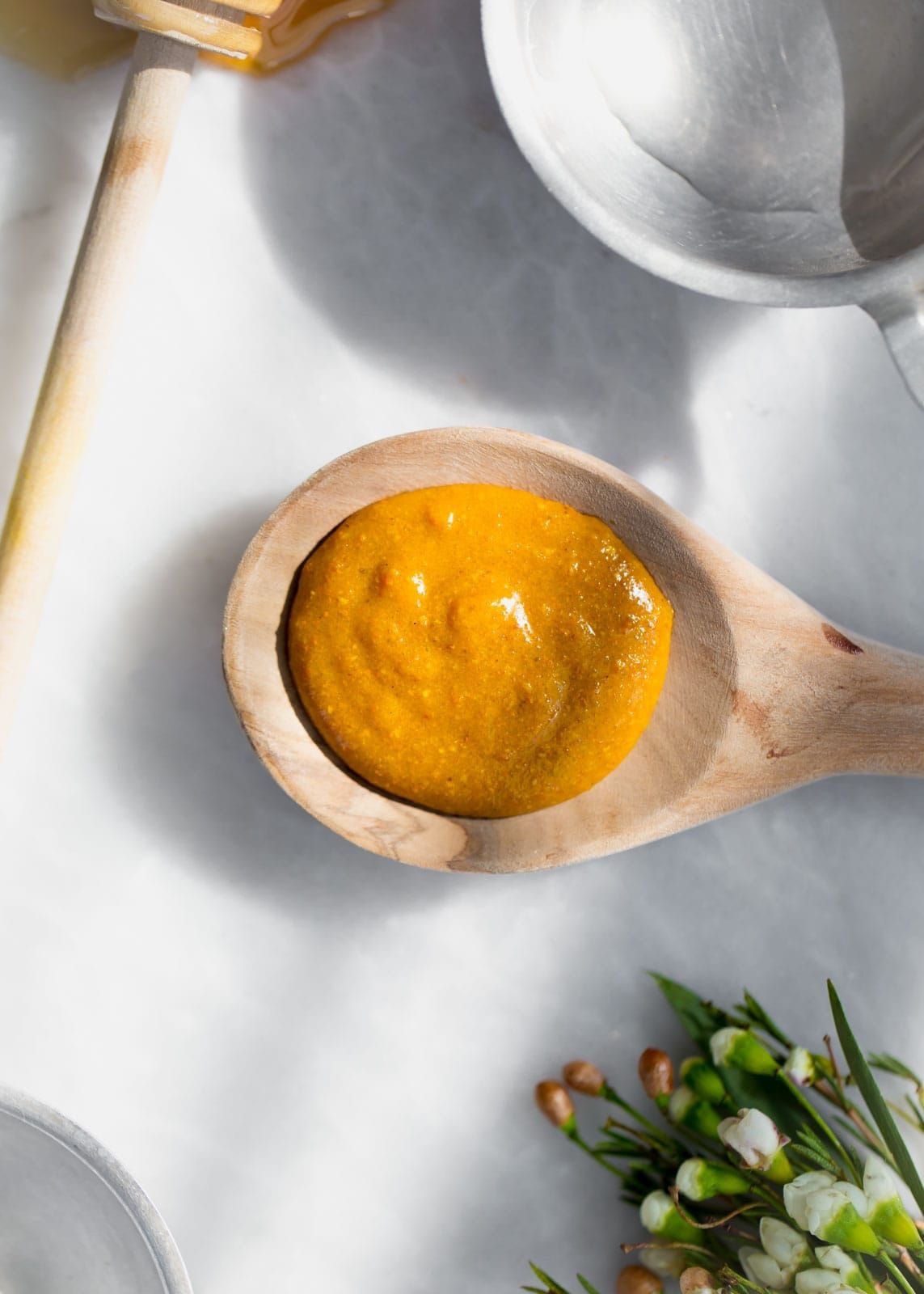 Get Glowing Skin with a DIY Turmeric Face Mask | by Yarisel S | Medium