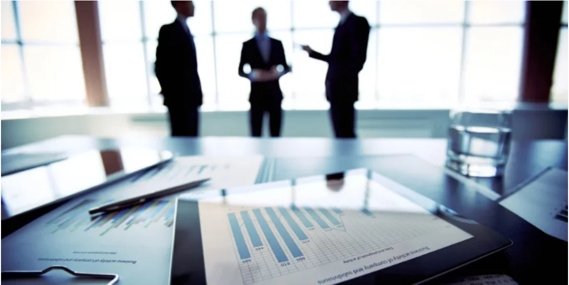 How to Decide If a Career in Finance is Right for You. | by Digital ...