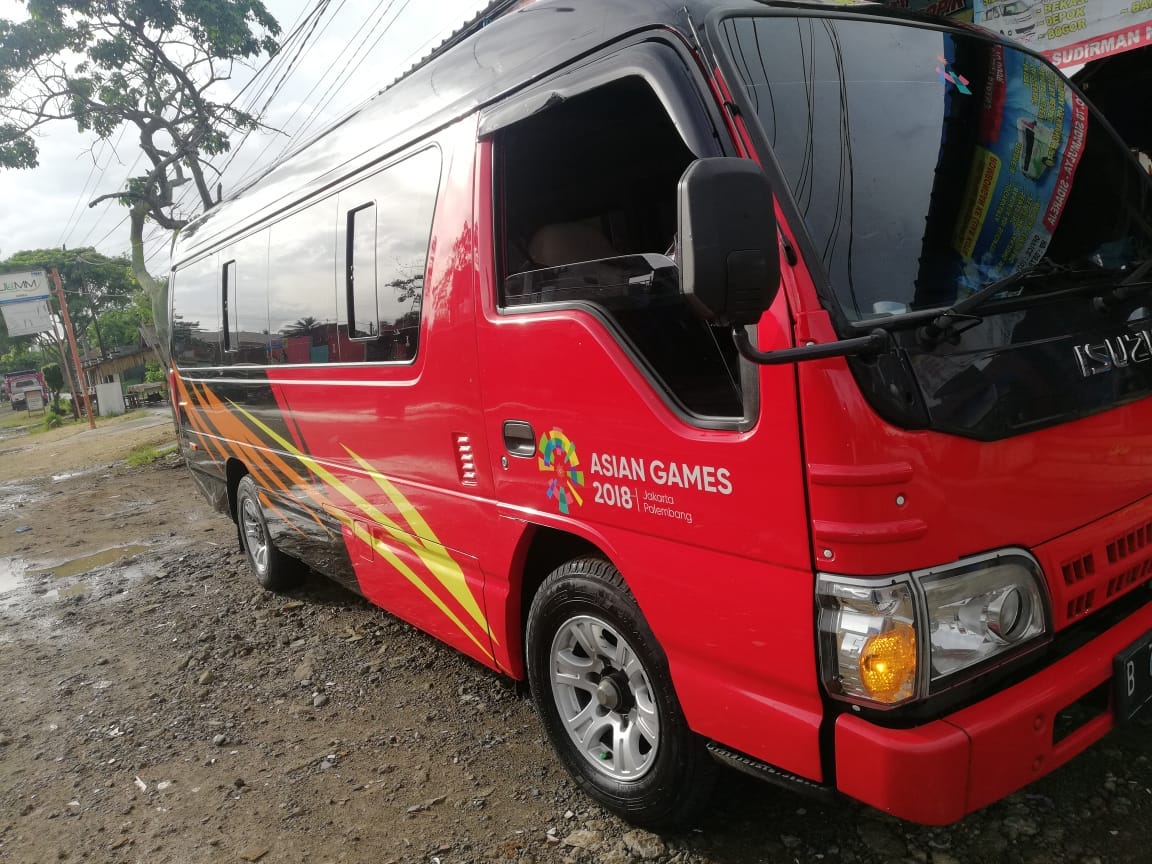 Sewa Mobil Elf. Apakah Anda mencari tempat untuk… | by Khazanahtours ...