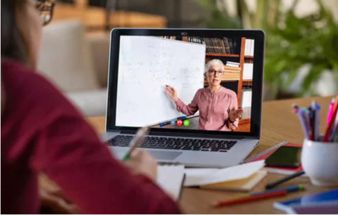 Has Virtual Learning Affected Education? | by Emma Benyaminy | Girl ...