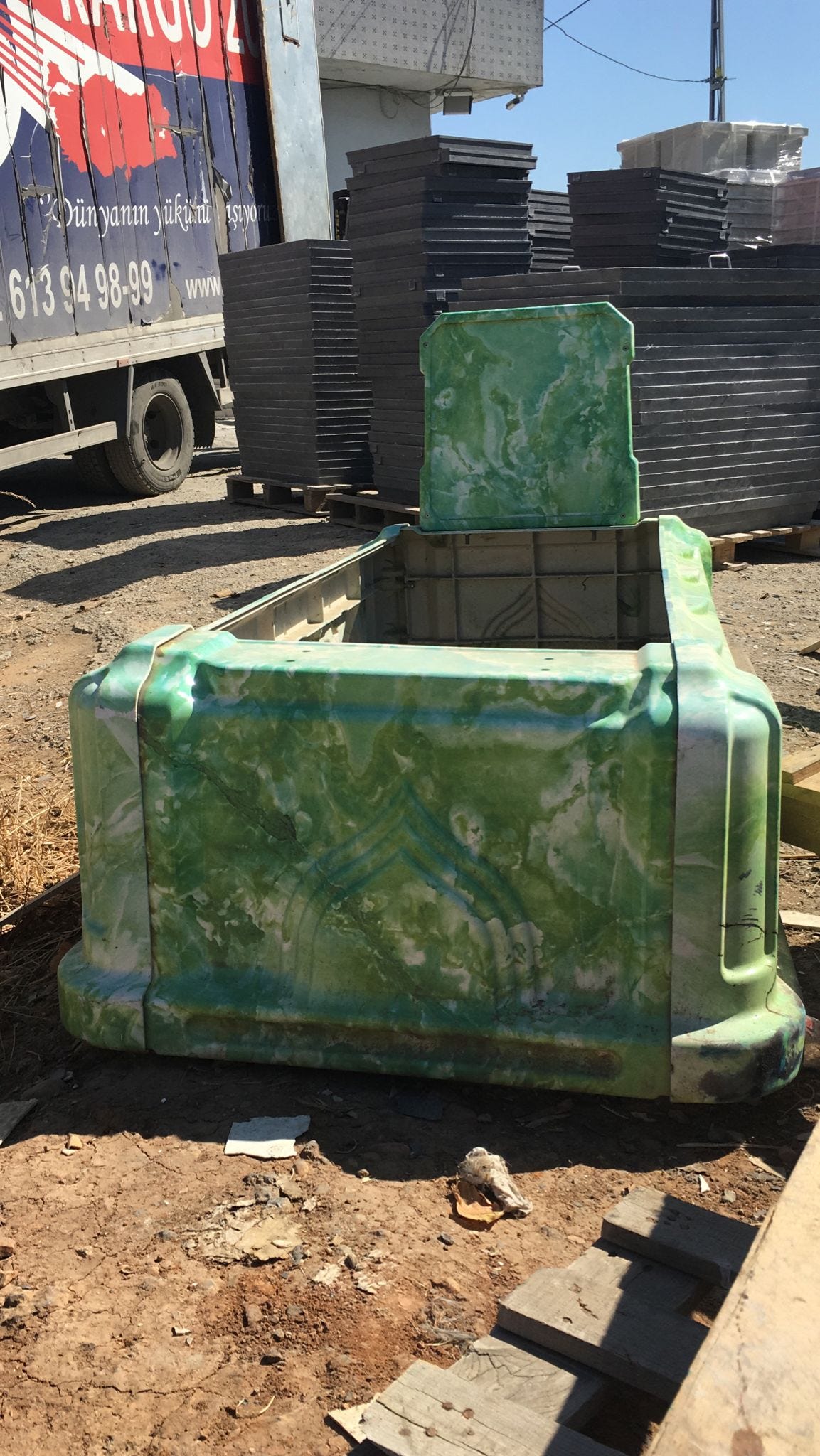 Ankara Hazır Mezar Fiyatları Ankara Grave -Hazır Kompozit Mezar Kolay ...