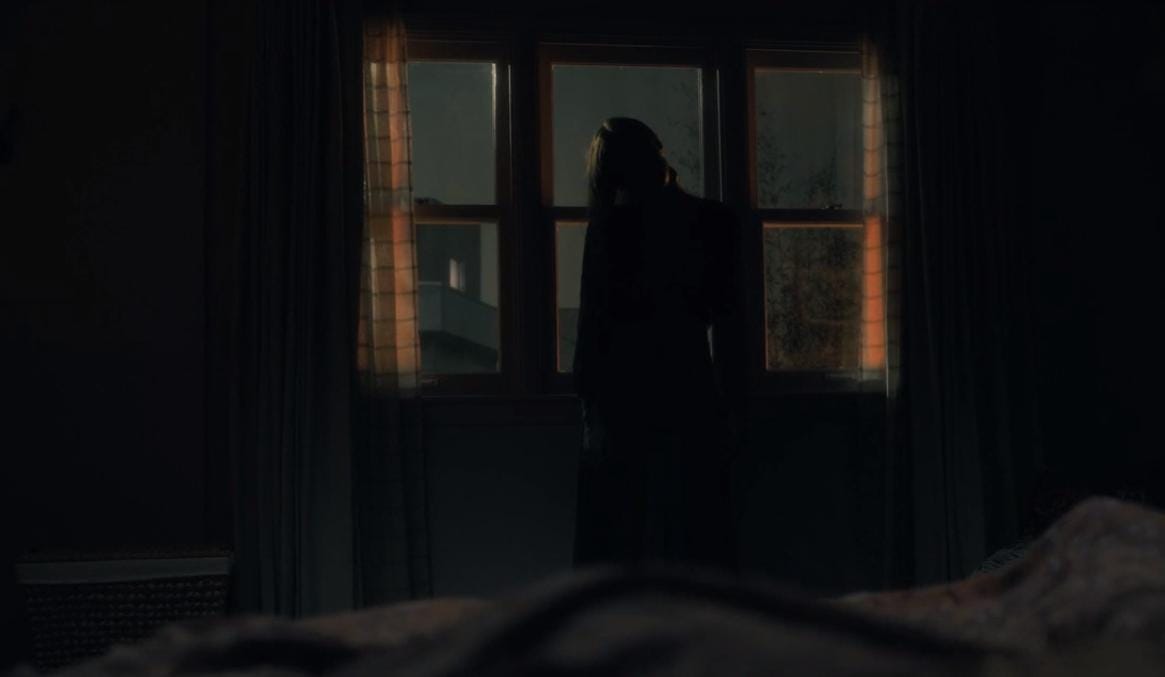 The Haunting of Hill House episode review — 1.5 — The Bent-Neck Lady ...