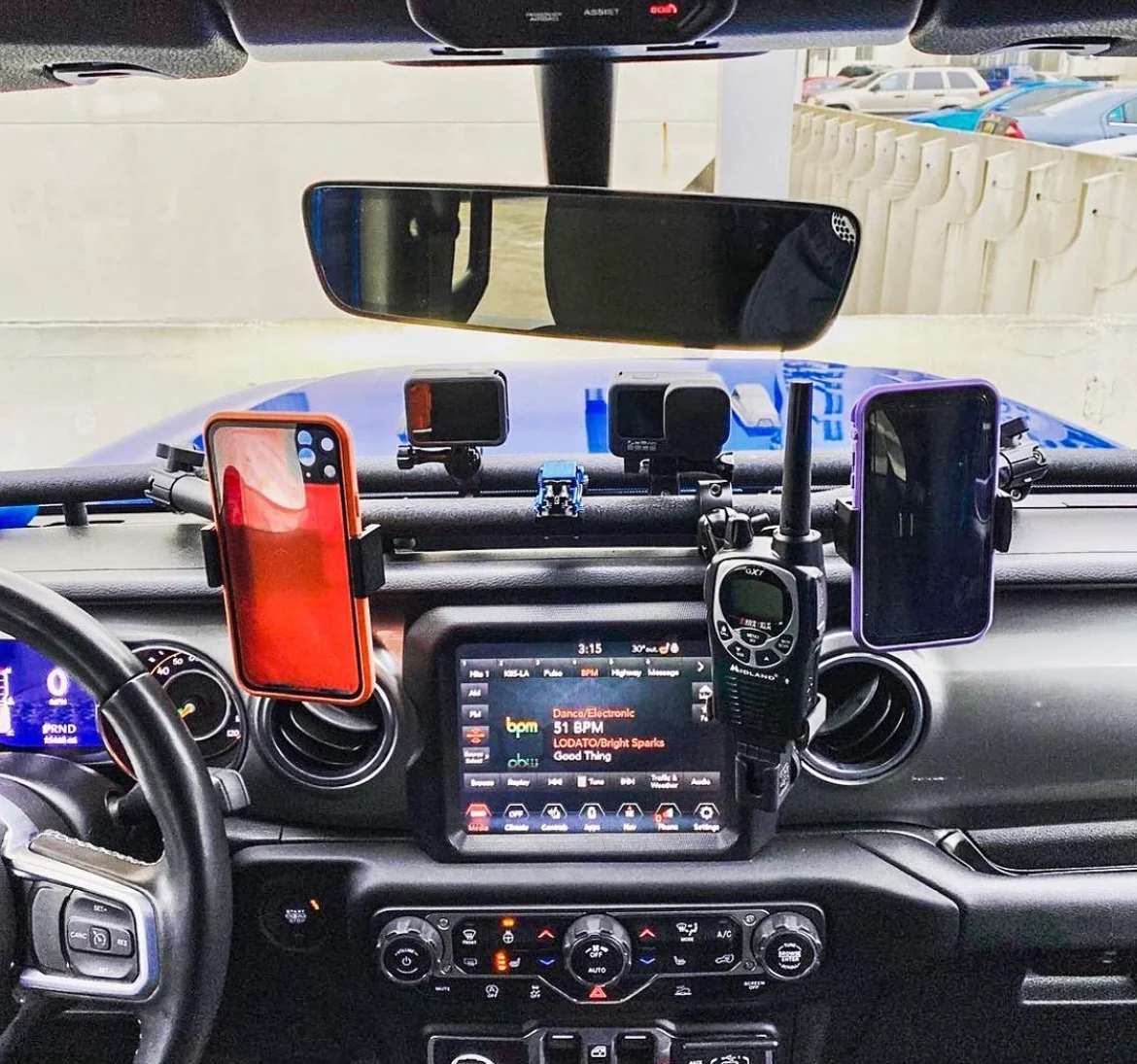 Jeep Wrangler and Gladiator Phone Mounts | by Vectoroffroad | Sep, 2023 ...