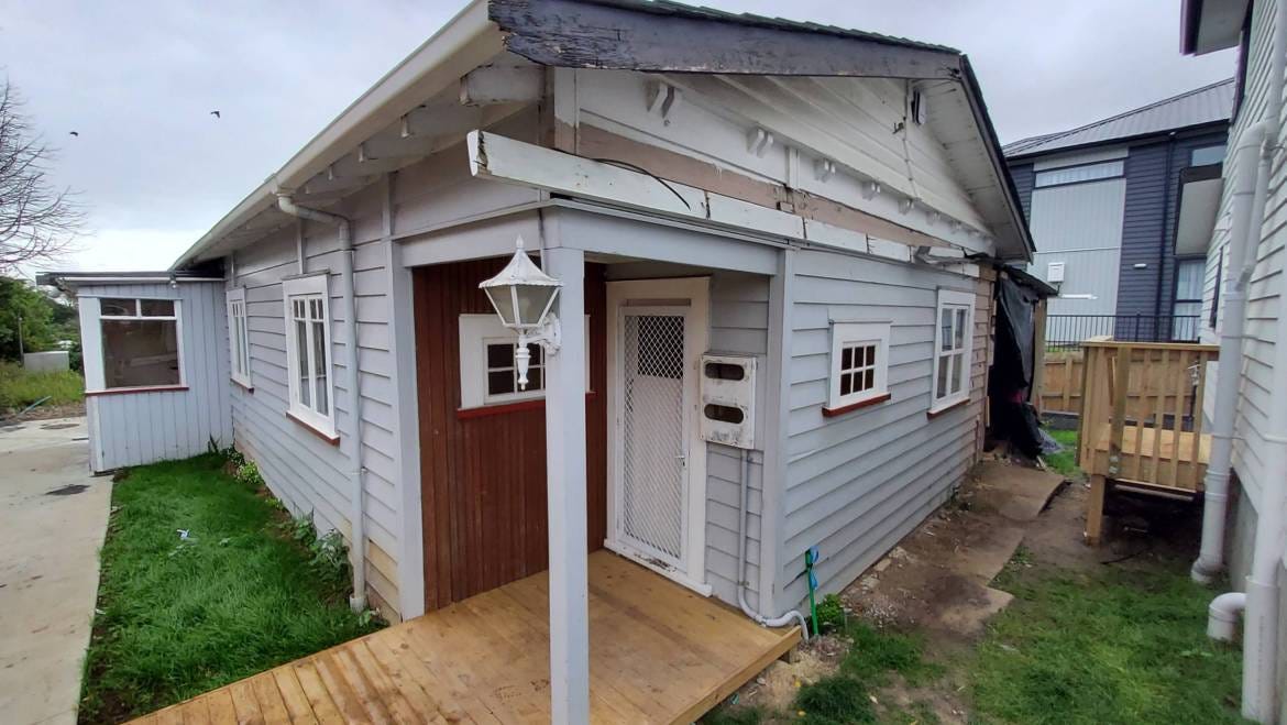 How Should You Manage Your Auckland Rental Property? | by Pro Edge ...