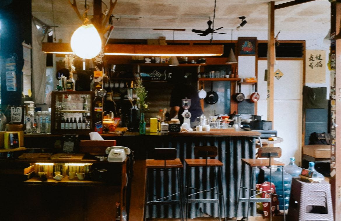 Uala Kopi: Tawarkan Sensasi Nongkrong dengan Nuansa Vintage Di Tengah ...