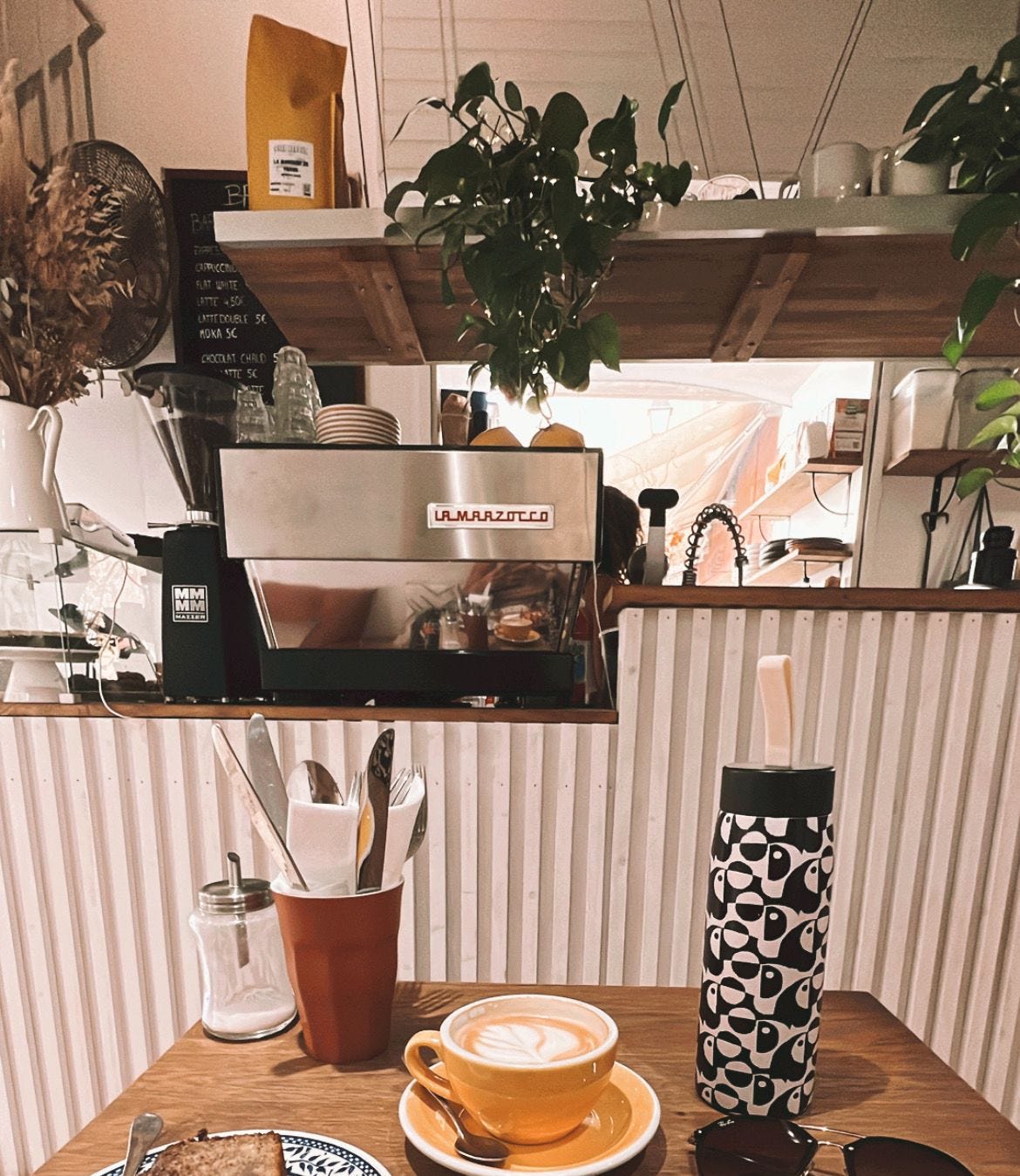 Best cafes to work from Nice — France | by Camila Aagesen | Medium