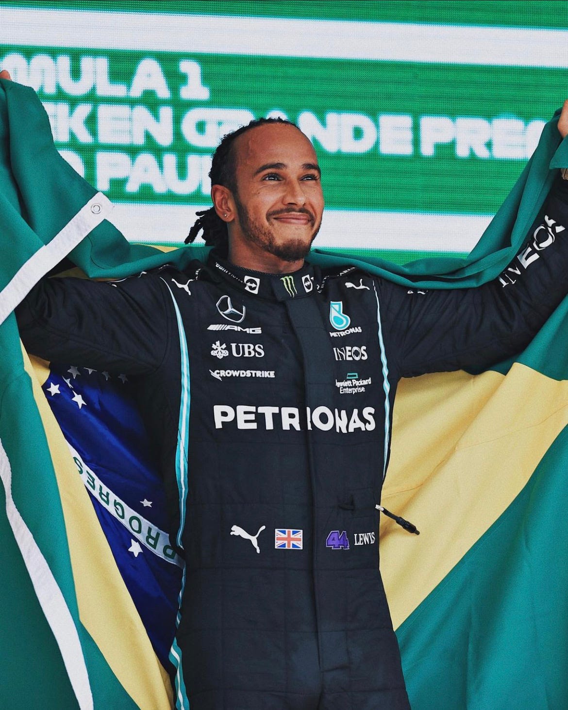 Top 10 Lewis Hamilton Win’s that Prove He’s the Greatest Driver of All ...