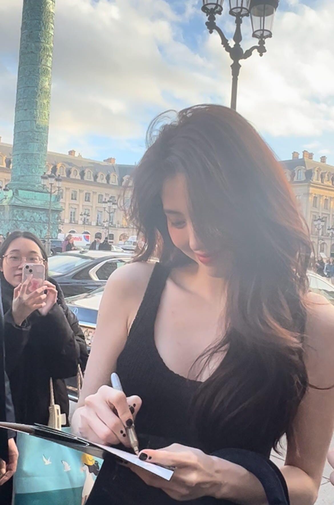 “The Endless Beauty of Han Sohee: Is She Ever Tired of Being Gorgeous ...