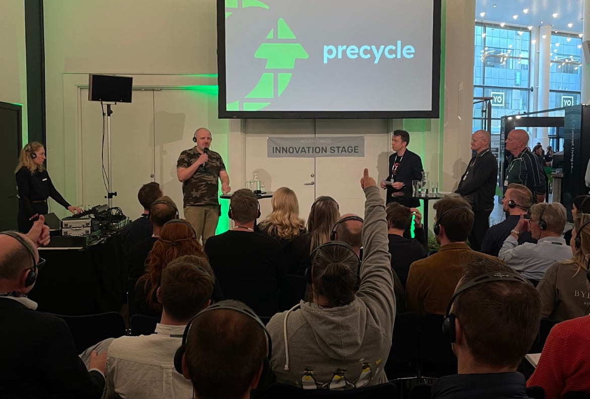 Overser vi byggebranchens systematiske overforbrug? | by Precycle – red byggematerialerne ...