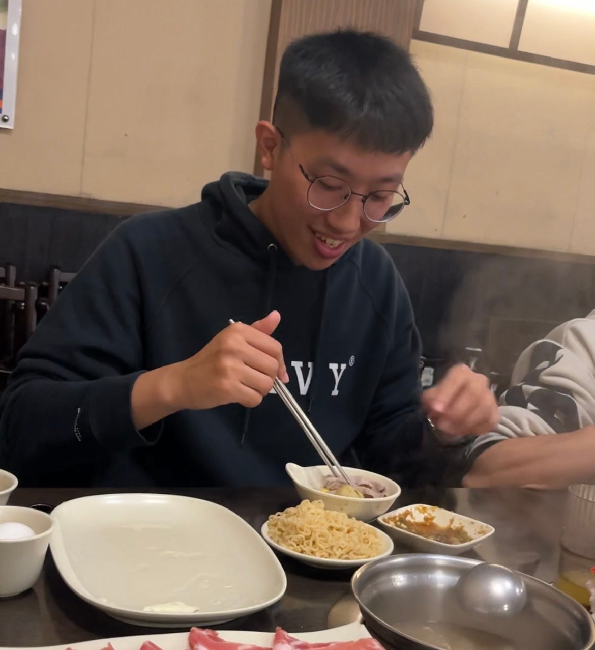 往outlier的路上day1079 - Han-Ju Chen - Medium