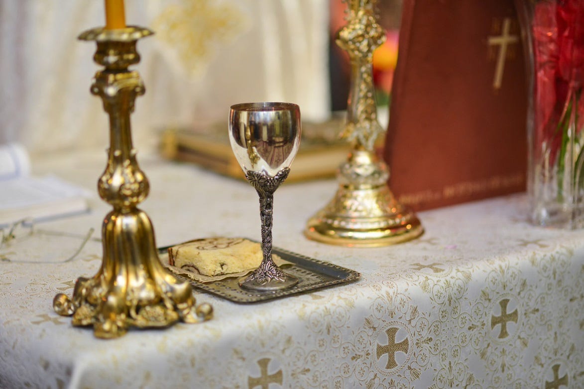 THE MAIN DIFFERENCES BETWEEN NOVUS ORDO AND TRADITIONAL LATIN MASS | by Old St. Mary | Medium