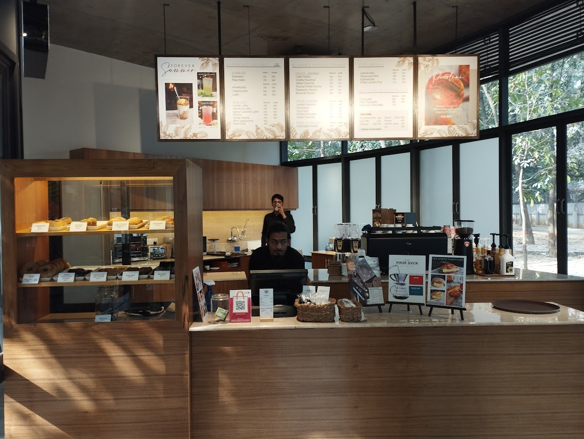 Starbucks Counter Design