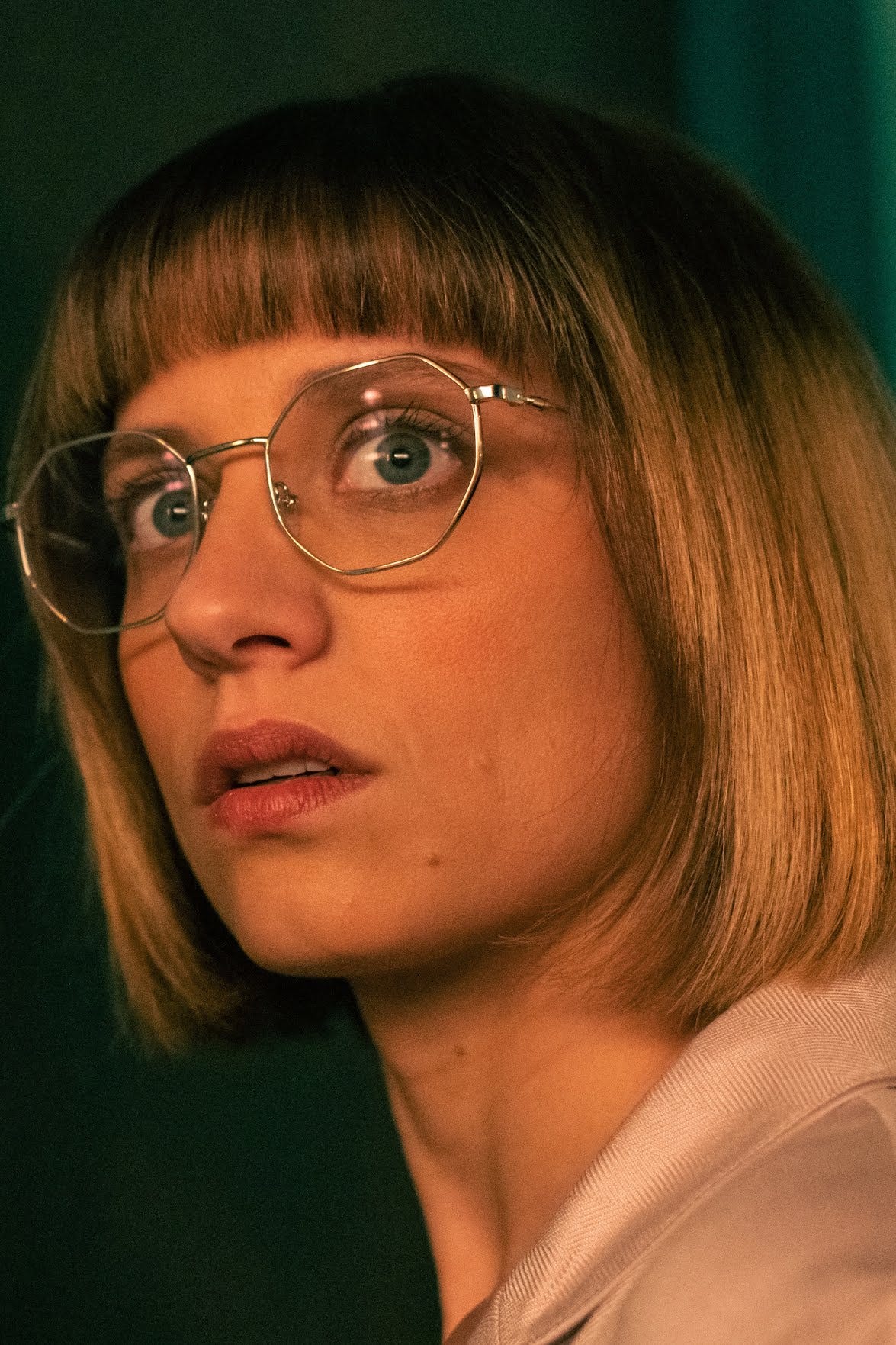 “Shattered Mirror” in “Money Heist: Berlin” — Episode 4: A Descent into the Abyss of the Soul ...