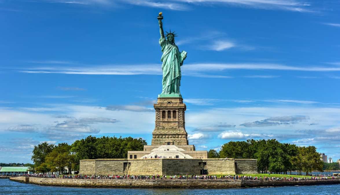 Cities with the most iconic statues | by Pastor Justin Weels | Medium