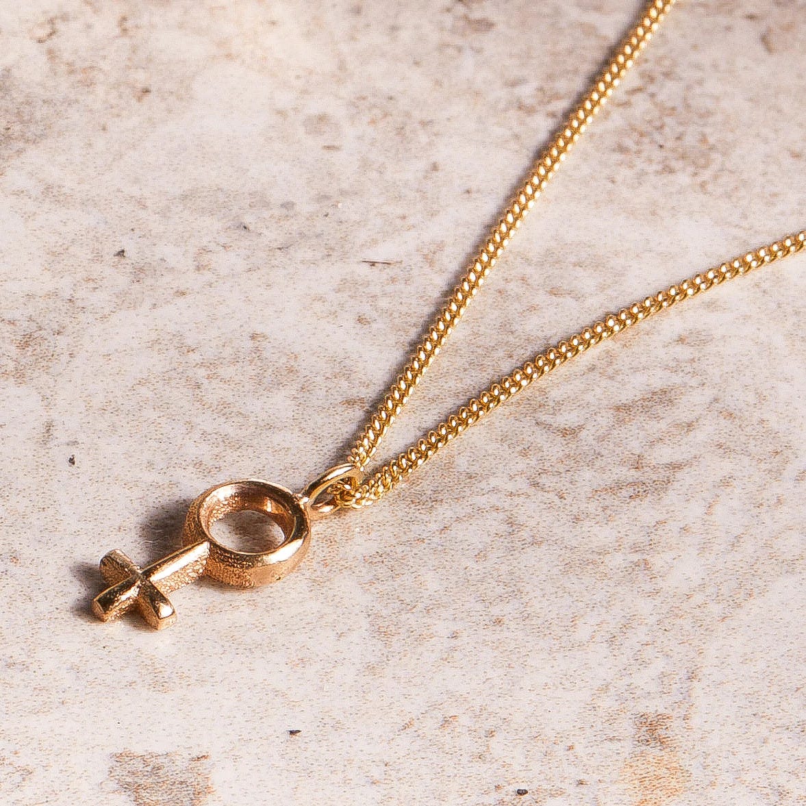 HANDMADE GOLD JEWELLERY AS A FASHION TREND FOR WOMEN IN SOCIETY | by ...