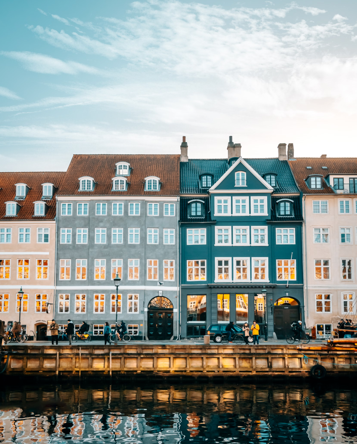 Resolving the Quantum Paradox…. Beyond Bohr : Rethinking the Copenhagen ...