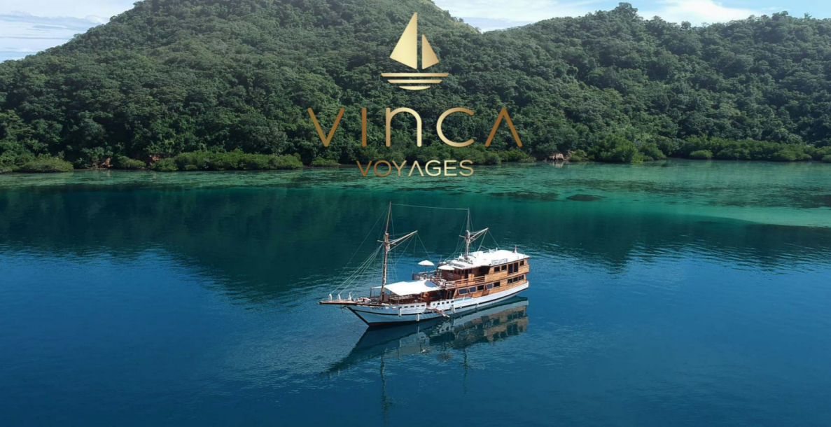 Open Trip Vinca Voyages - Sewa Kapal Wisata Labuan Bajo - Medium