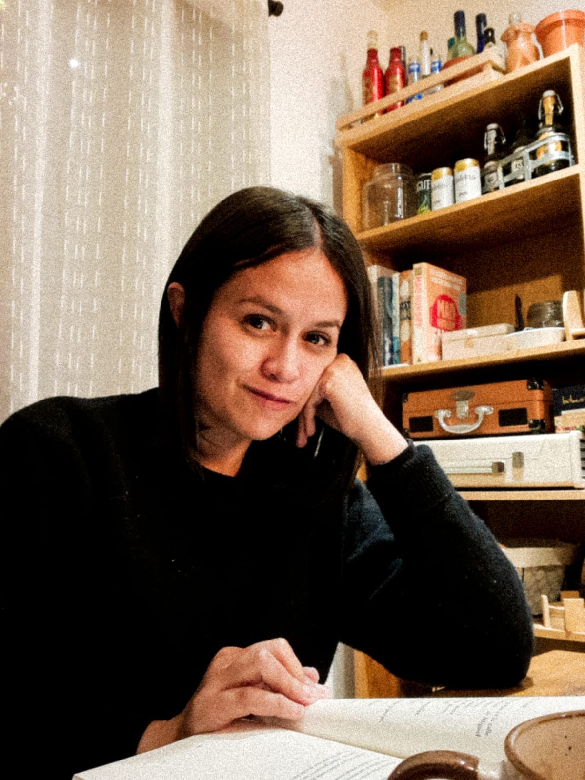 Los libros y yo. Los libros y yo. Mi historia no es tan… | by Ani Saenz | Apr, 2025 | Medium