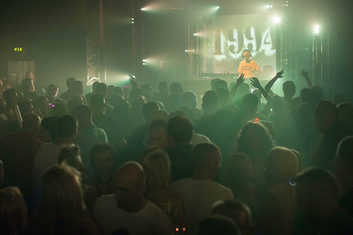 I gave a stranger a blowjob in a nightclub | by Jennifer Perez | Sep ...