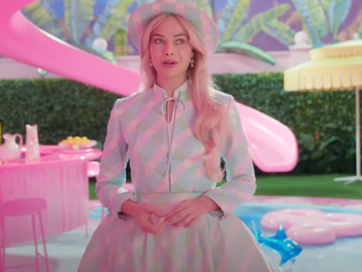 Fans love Architectural Digest tour of Margot Robbie’s pink Barbie ...