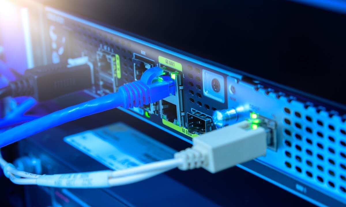 Switch Vs Router Whats The Difference By Zomiv Medium