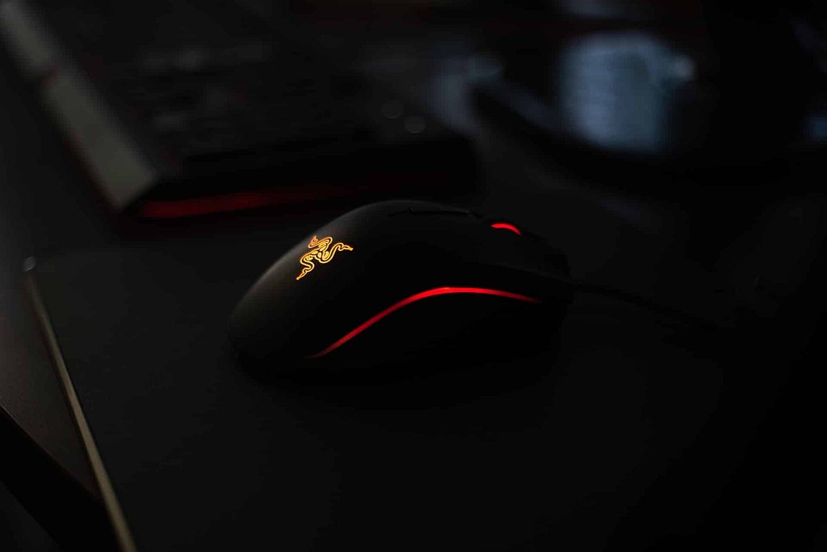How To Properly Hold A Mouse For Gaming | by Spingaming | Medium