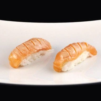 Sushi recept: Salmon torch Nigiri sushi | by Sushi-San | Sushi love ...