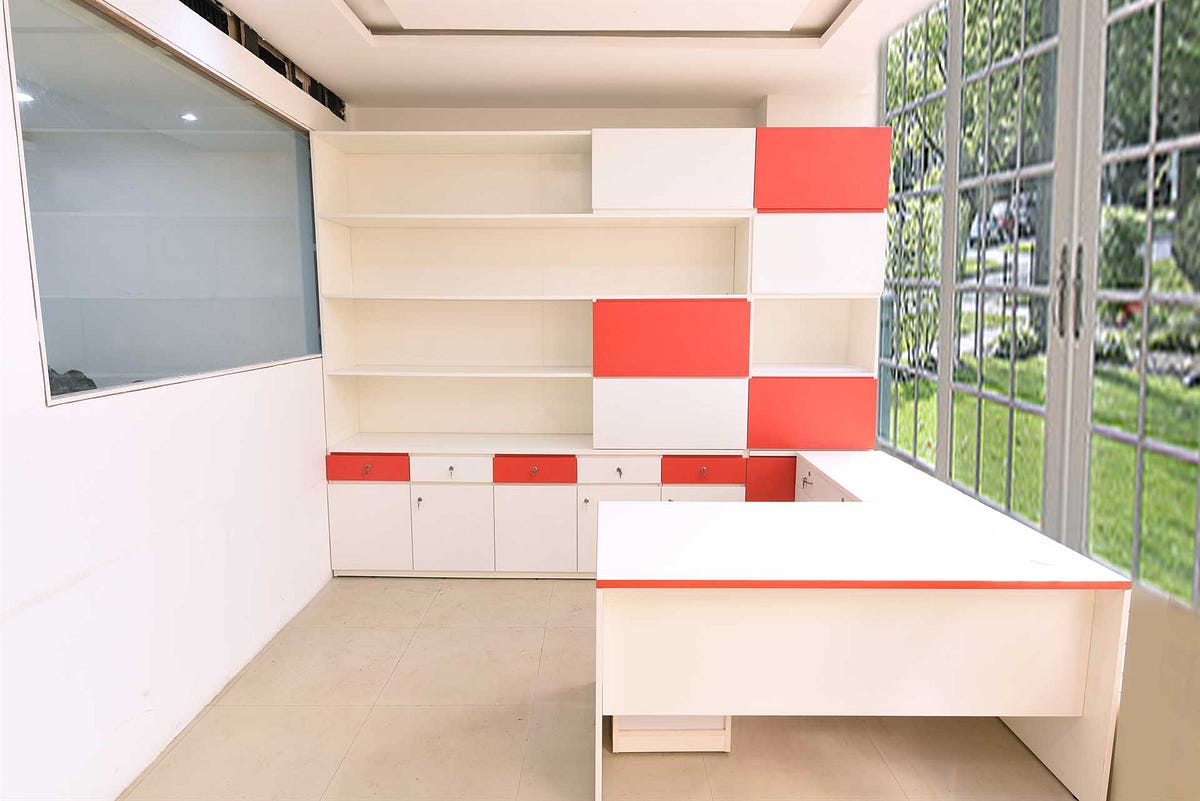 Creating A Customizable And Comfortable Office Space | by Hrishikesh ...
