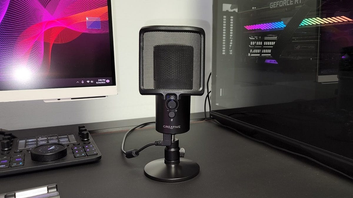 Creative Live! Mic M3 Review | by Brendan Frye | CGMagazine | Medium