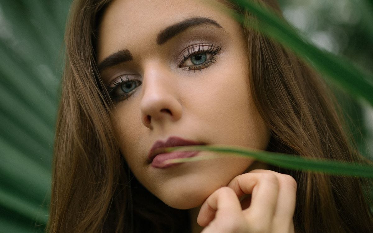 Eyelash Extension FAQ | by Gollee | Medium