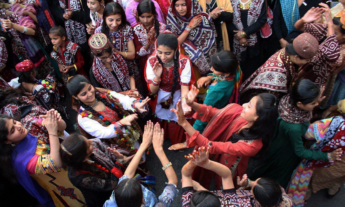 Sindhi Culture Day: Celebrating Heritage and Identity in Pakistan | by ...